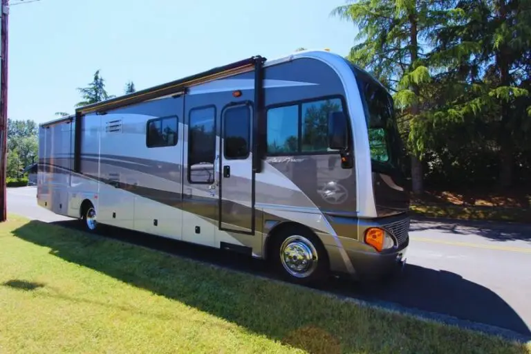 Fleetwood Pace Arrow Specs and Review - rvcrown.com